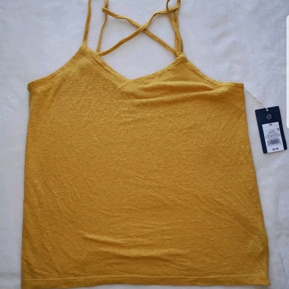 Universal Thread | Tops | Universal Thread Womans Tank Top Xs O | Poshmark